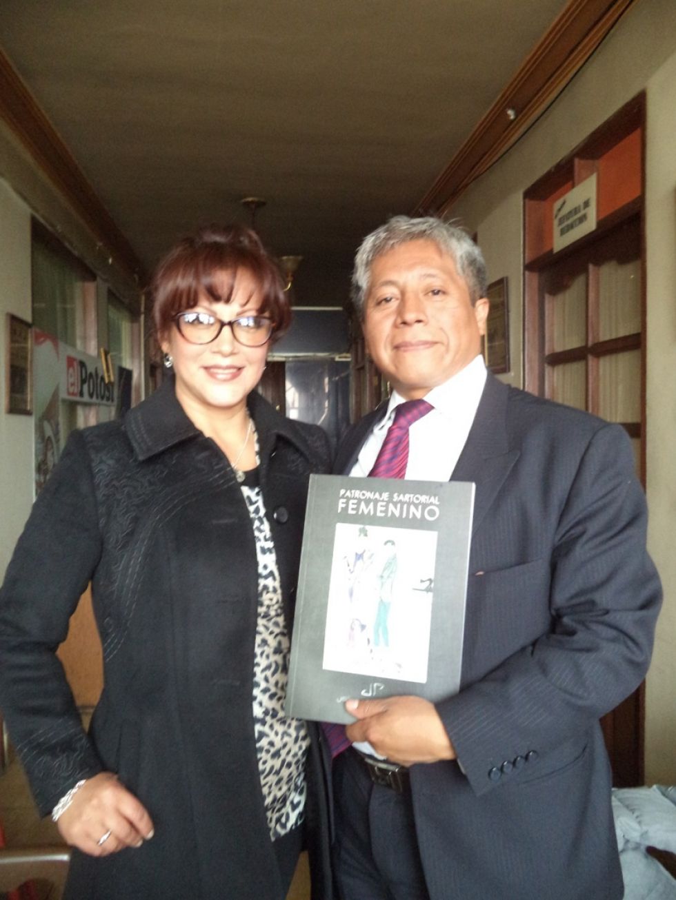John Pacheco plantea un desafío a sastres y modistas