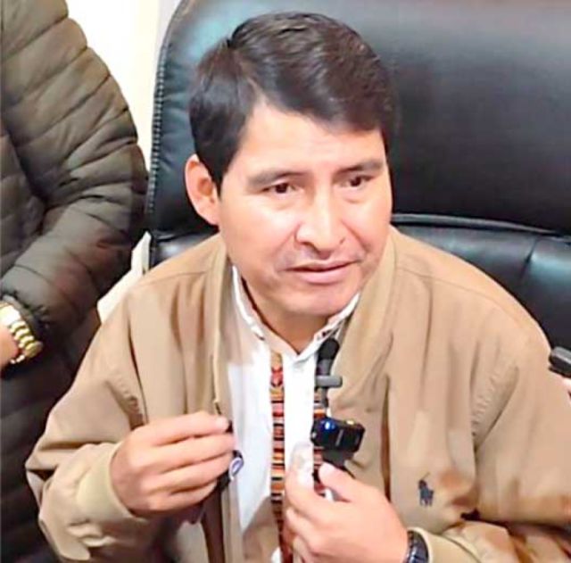 Condori se abre a volver al MAS y ser su candidato