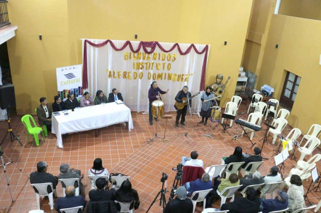 Presentan biografía de Felipe V. Rivera, pionero de la música