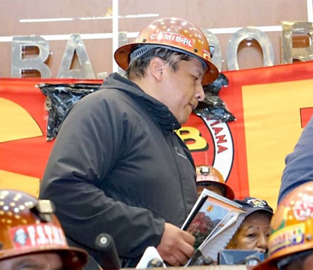 Gobierno y COB dialogan tras 47 días de conflicto